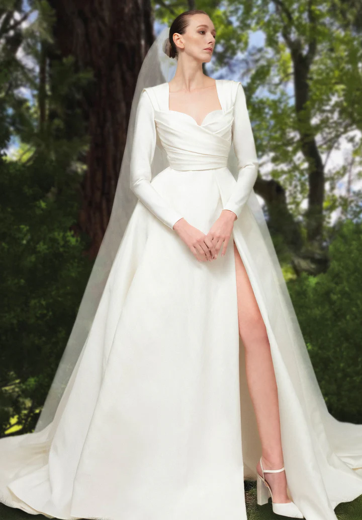 Elie Saab Sposa 2025: La Collezione "Eternal Spring" da Laura Sposa Chic
